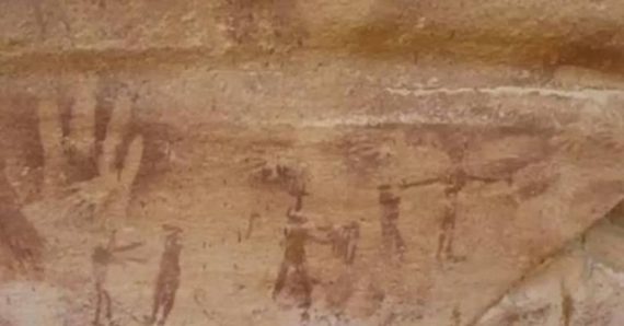 Stone Age Handprints on Egyptian Cave Wall Are Not Human
