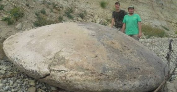 UFO-Shaped Rock Discovered on Mountain in China