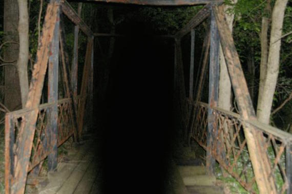 Mysterious Supposedly Real Photos of Shadow People